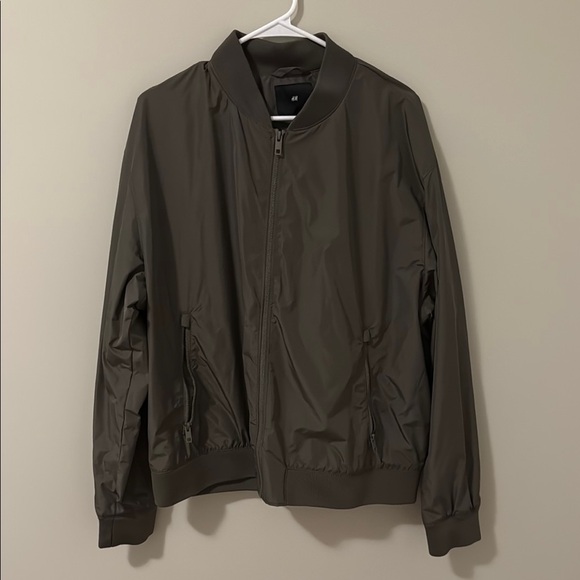 H&M | Jackets & Coats | Hm Green Bomber Jacket With Ribbed Details ...